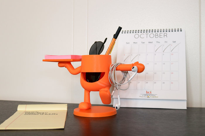 Desk Buddy by Evan Landau at Coroflot.com