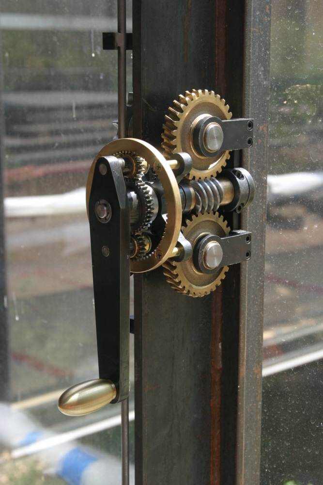 Casement Window Operator Mechanism by Stephen Wong at Coroflot.com