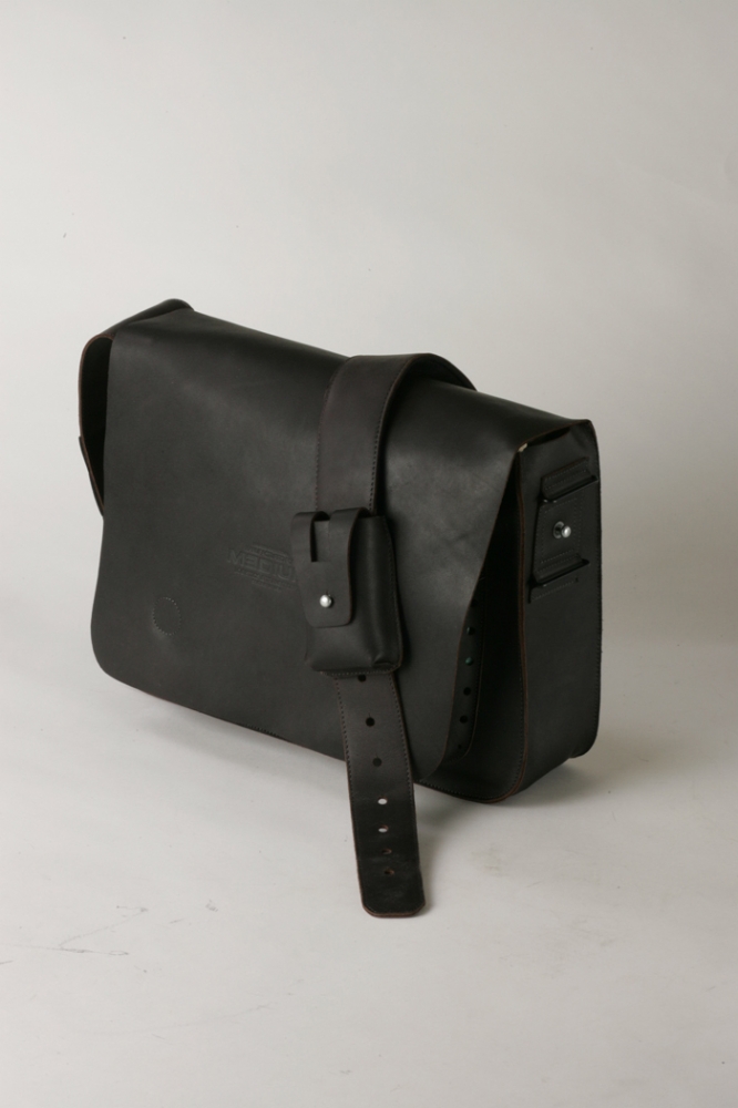 MEDIUM Design Group by Geoffrey Rittmeyer at Coroflot.com