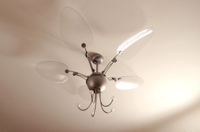 Tulip Ceiling Fan by Mark Smith at Coroflot.com