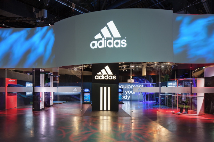 TaylorMade adidas PGA 2014 by Ron Ruiz at Coroflot.com