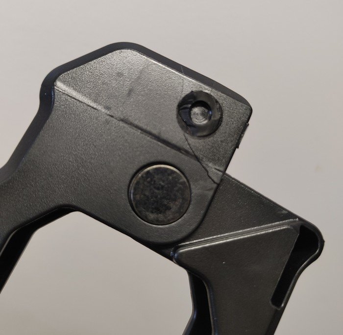 Snap-on Clip Light by Emma Hover at Coroflot.com