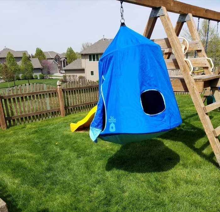 HugglePod by Jose Ramón Rodriguez Bosch at Coroflot.com