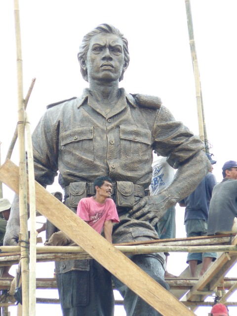 Pemasangan Patung (Jambi) by Monumen Patung Relief Diorama at Coroflot.com