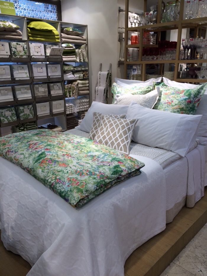 VISUAL MERCHANDISING - ZARA HOME by Florencia Chaumont at Coroflot.com