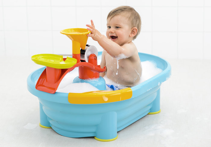 Water activity bath - table by Justin Worsley at Coroflot.com