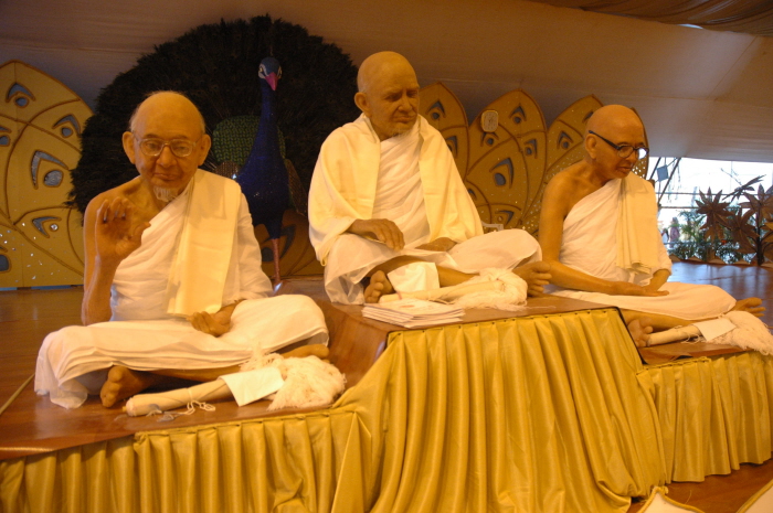 Hyper realistic silicone sculptures of jain gurus. by Dirty Hands ...