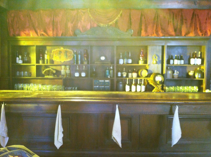 An upload by Laura Selvaggio on Coroflot: to the project Art Department