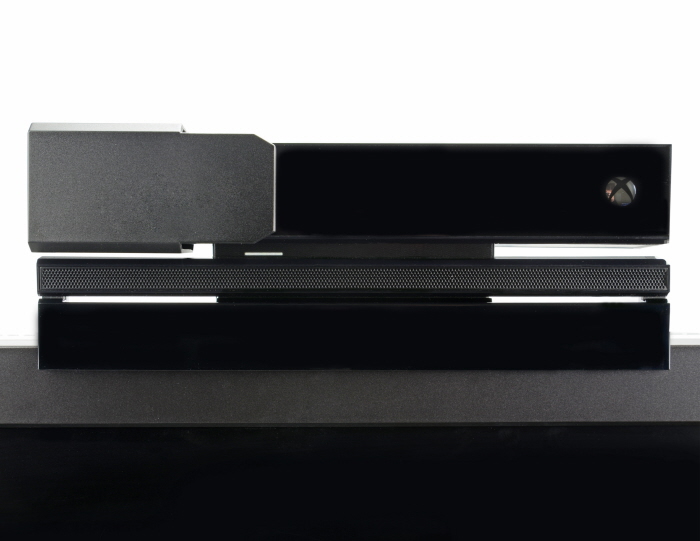 Xbox One Kinect Mount and Privacy Cover by Dennis Foster at Coroflot.com