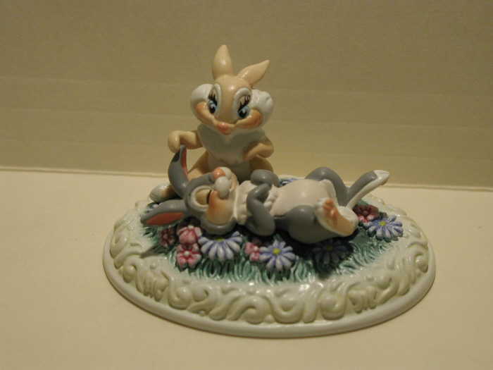 Robert Olszewski - Micro-Miniatures by Jacqueline Perreault at Coroflot.com