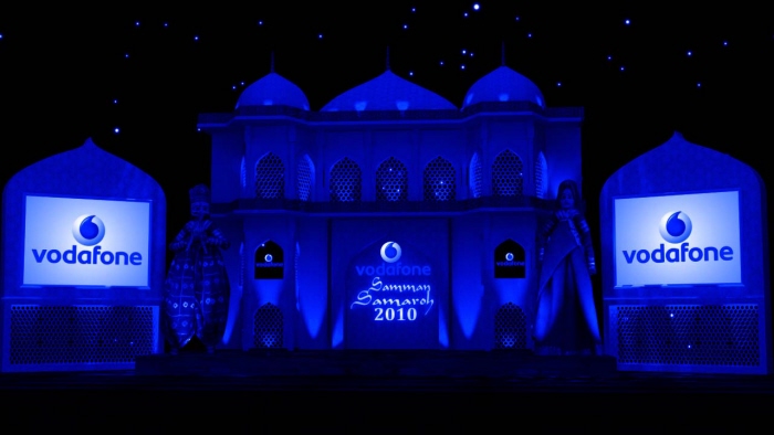 Vodafone set design by Vikas Gupta at Coroflot.com