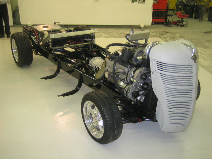 International D-Rod Build photos by David Allendorph at Coroflot.com