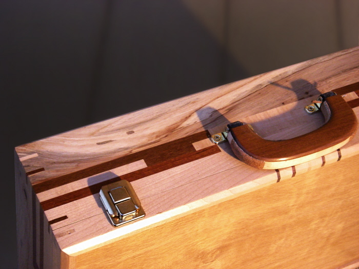 Wood briefcase by Walter Castro at Coroflot.com