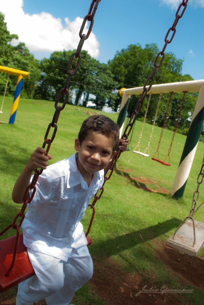 An upload by Julio Ándres Gerónimo on Coroflot: to the project fotografías