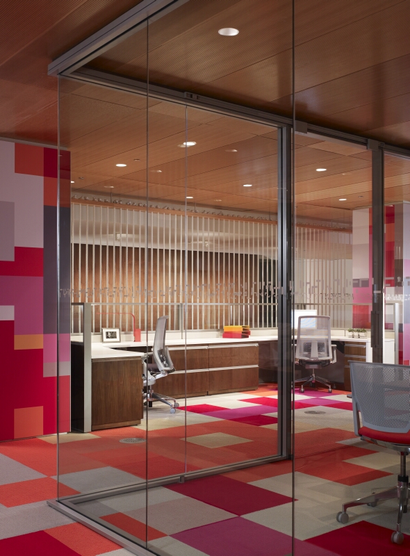 NeoCon 2010: Haworth Chicago Showroom by Alexa Smith at Coroflot.com