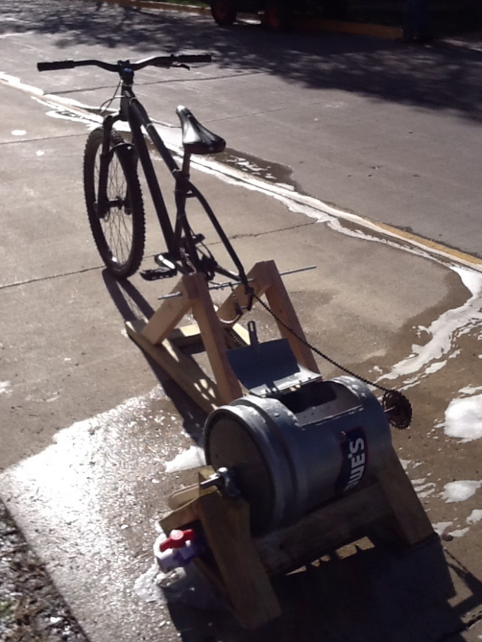 Bicycle Powered Washing Machine by Lauren Wickham Kolstad at Coroflot.com