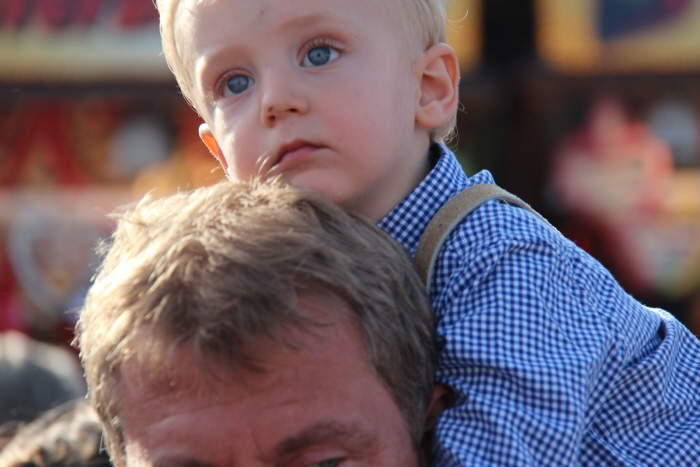 An upload by Edris Taher on Coroflot: to the project Edpic