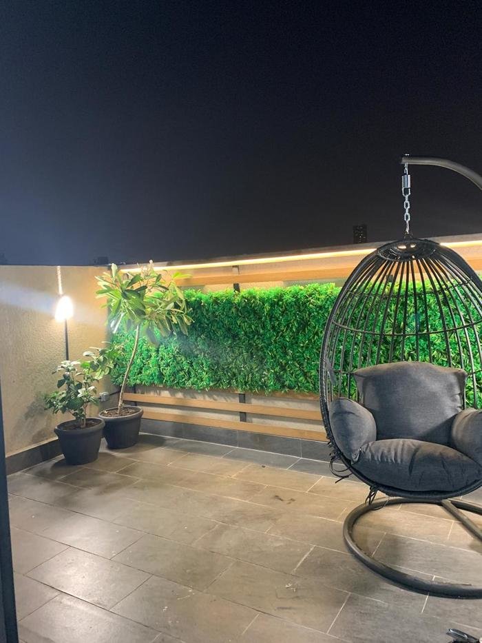 An upload by Sarah Kalash on Coroflot: to the project Raed VC