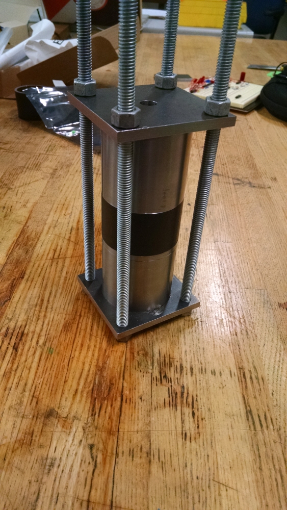 Hybrid rocket engine test rig by Roy Cohen at Coroflot.com