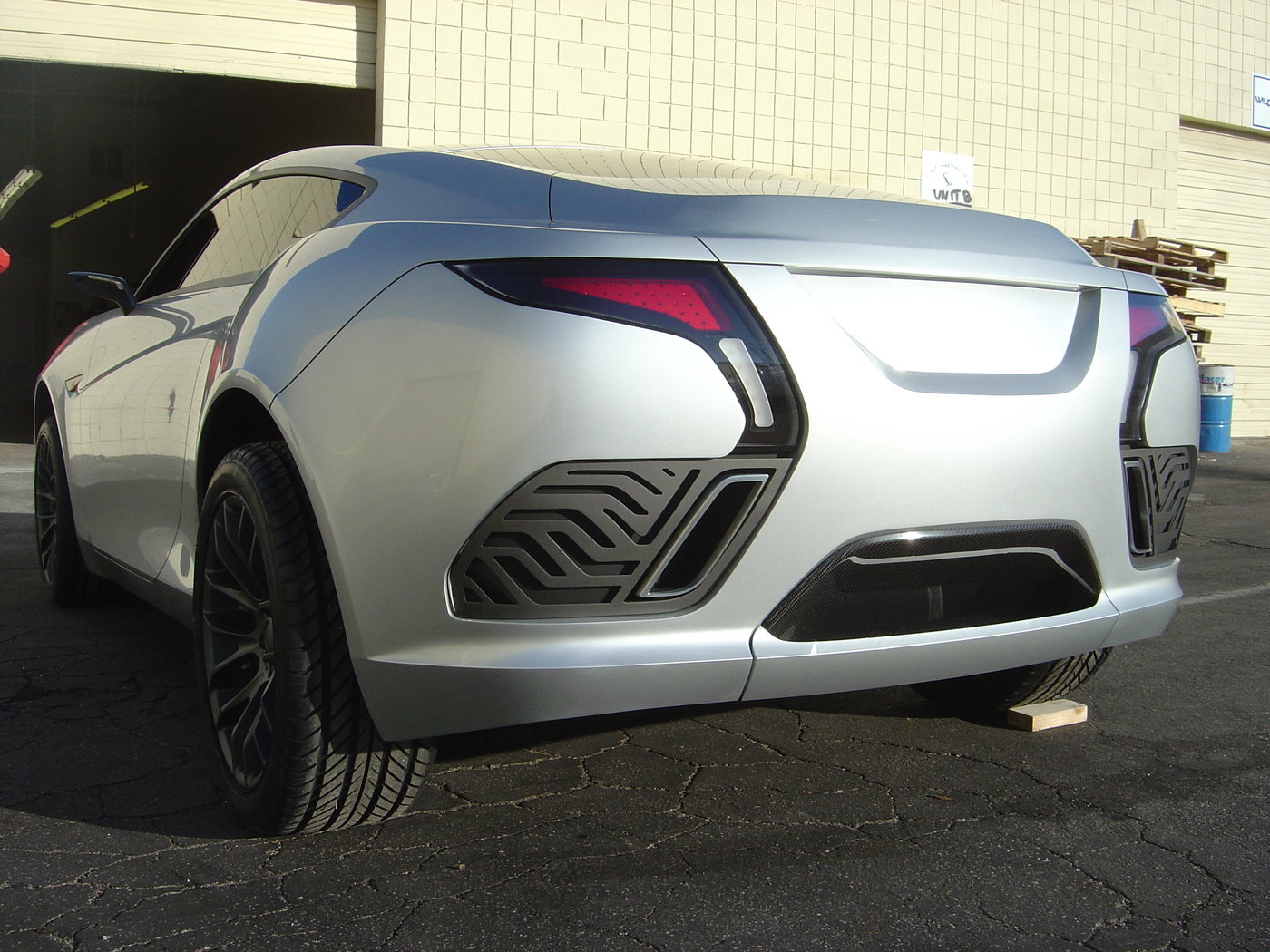 Beijing Concept Car 700R by Jay Brett at Coroflot.com
