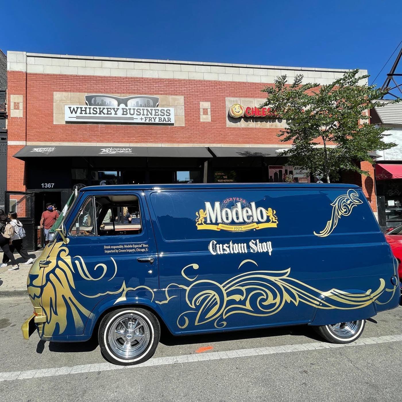 Modelo Custom Shop Van by Daniel Romeo Padilla at Coroflot.com