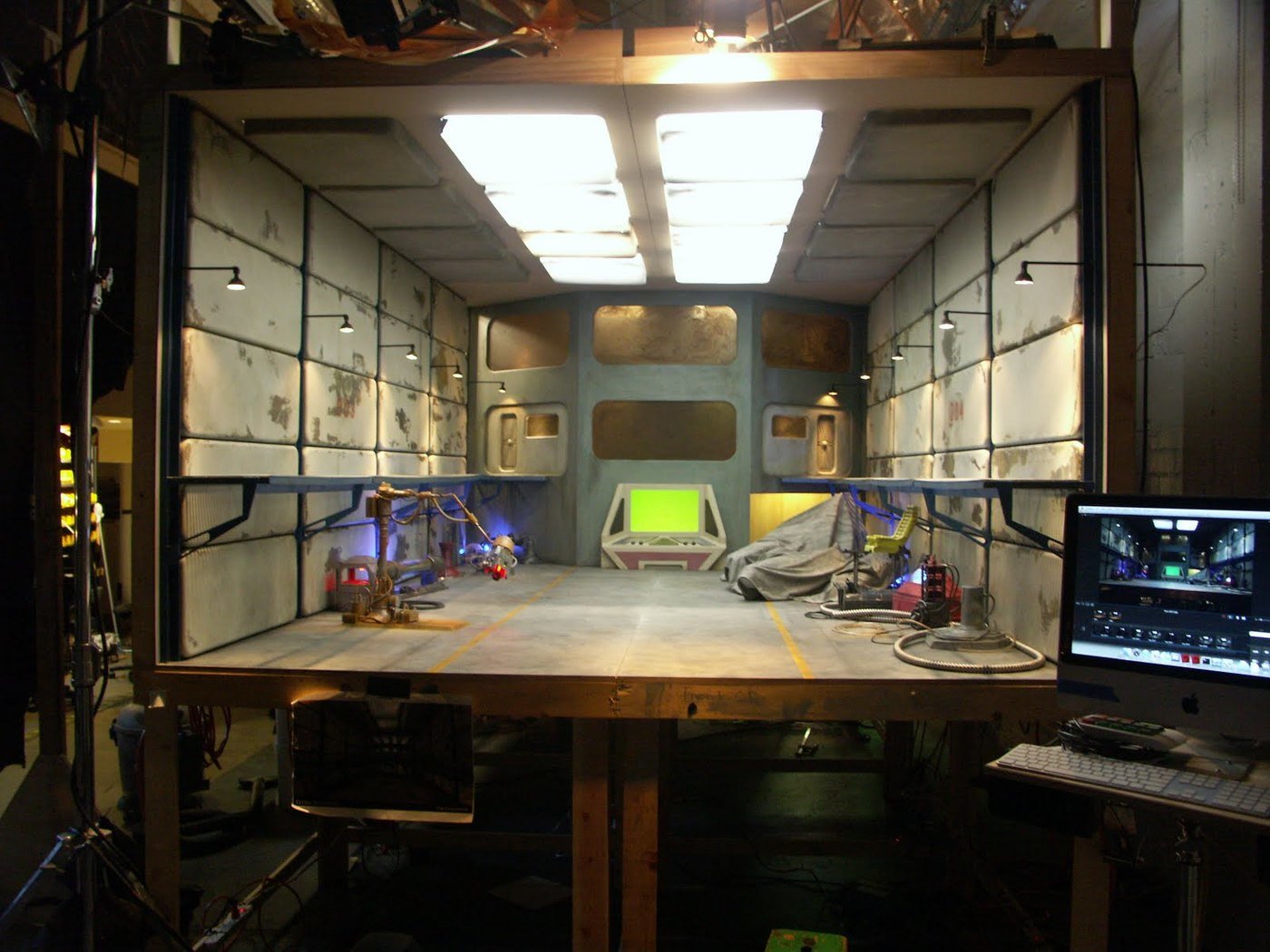 On Set Models by Greg M Boettcher at Coroflot.com