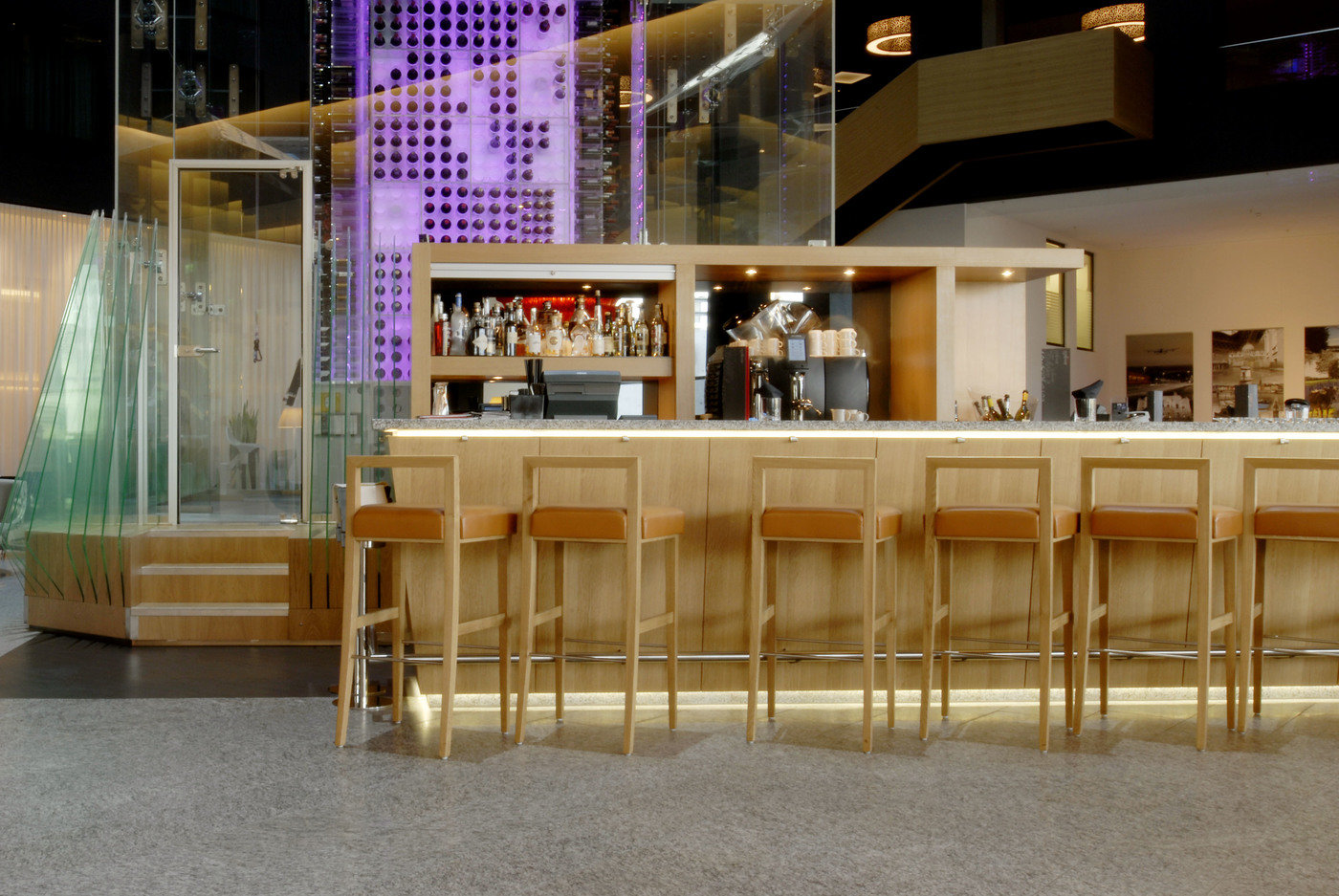 The Wine Tower - Radisson Hotel, Zurich - 2008-09 by Jeremy Thom at ...