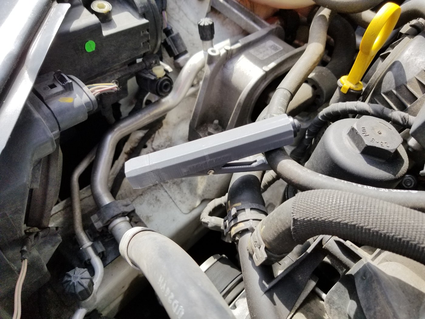 Snap-on Clip Light by Emma Hover at Coroflot.com