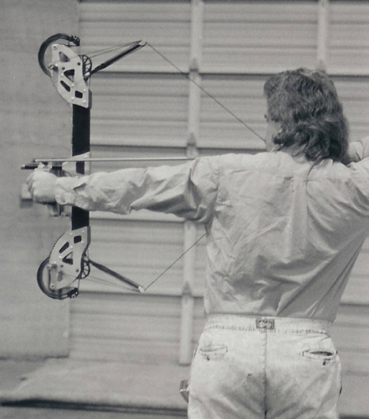 Hightech Composite Compound Bow by Jim Henceroth at Coroflot.com