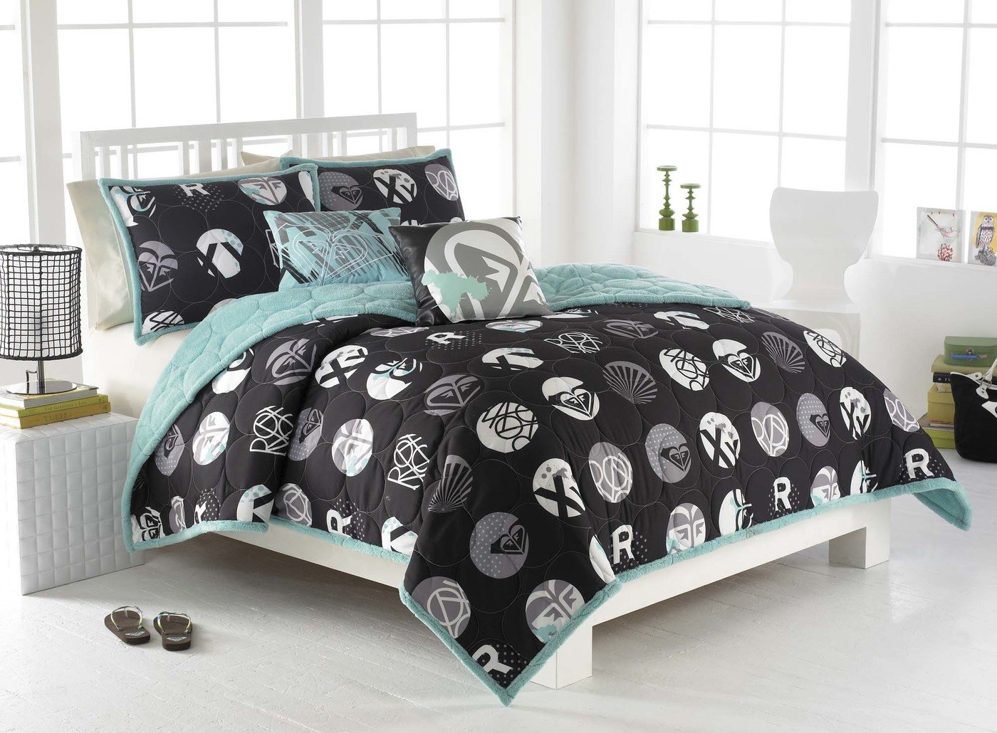Roxy bedding by Tracy Garay-Jones at Coroflot.com