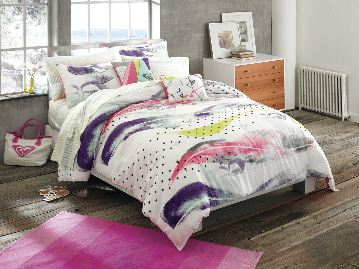 Roxy bedding by Tracy Garay-Jones at Coroflot.com