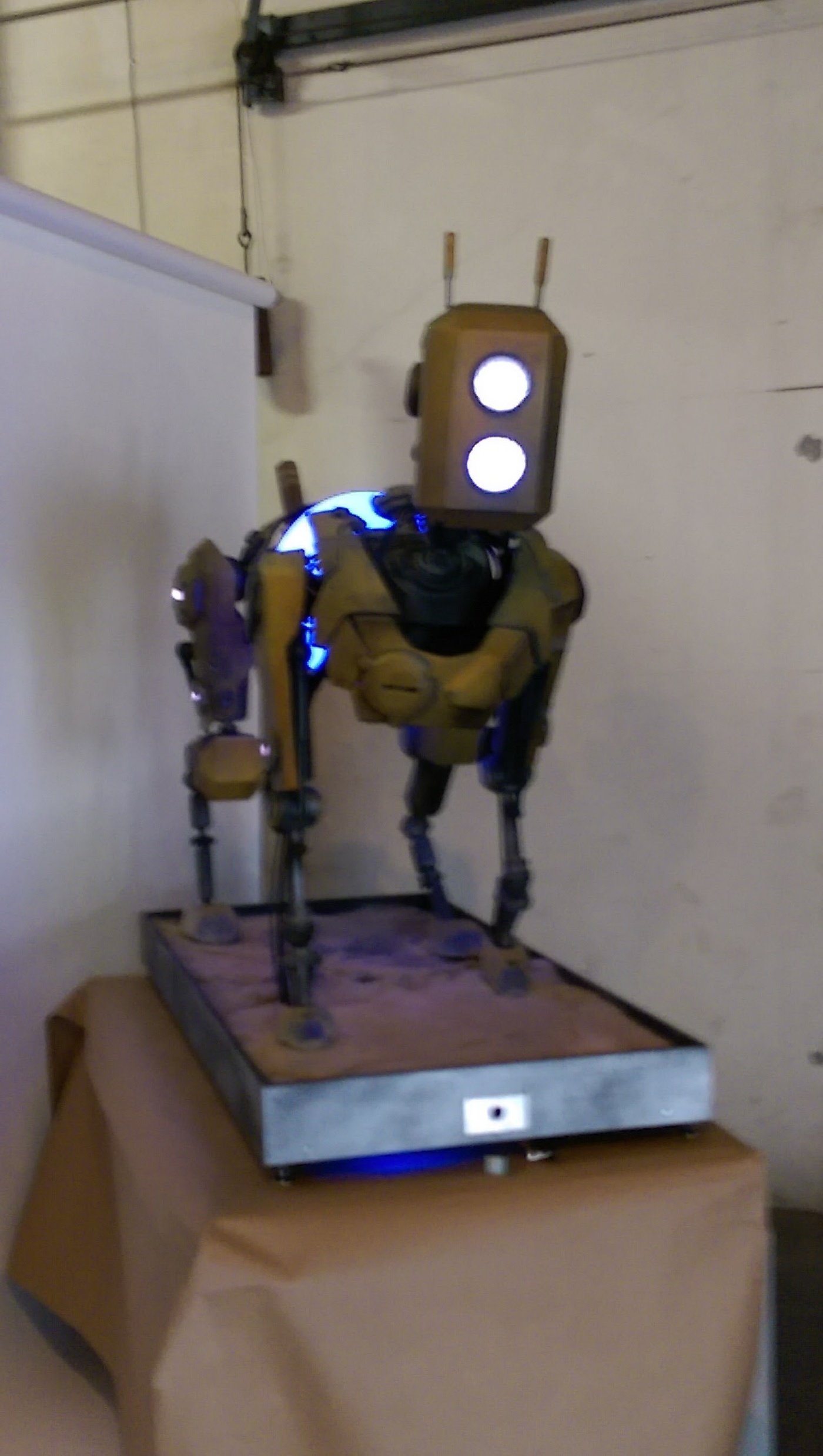 Animatronic Dog for Microsoft ReCore Premiere at convention. by Maxwell ...