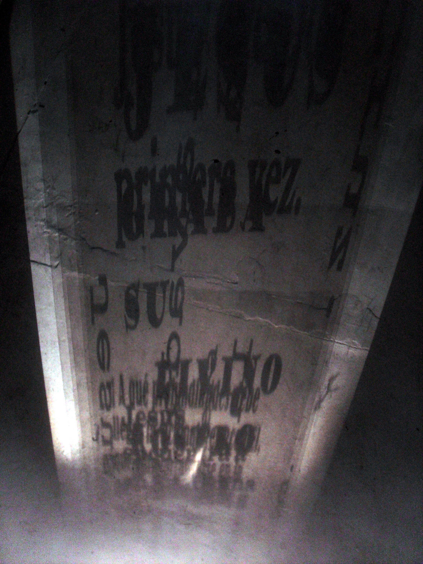 Projection Typography by Jhon Alexander Colorado Orrego at Coroflot.com