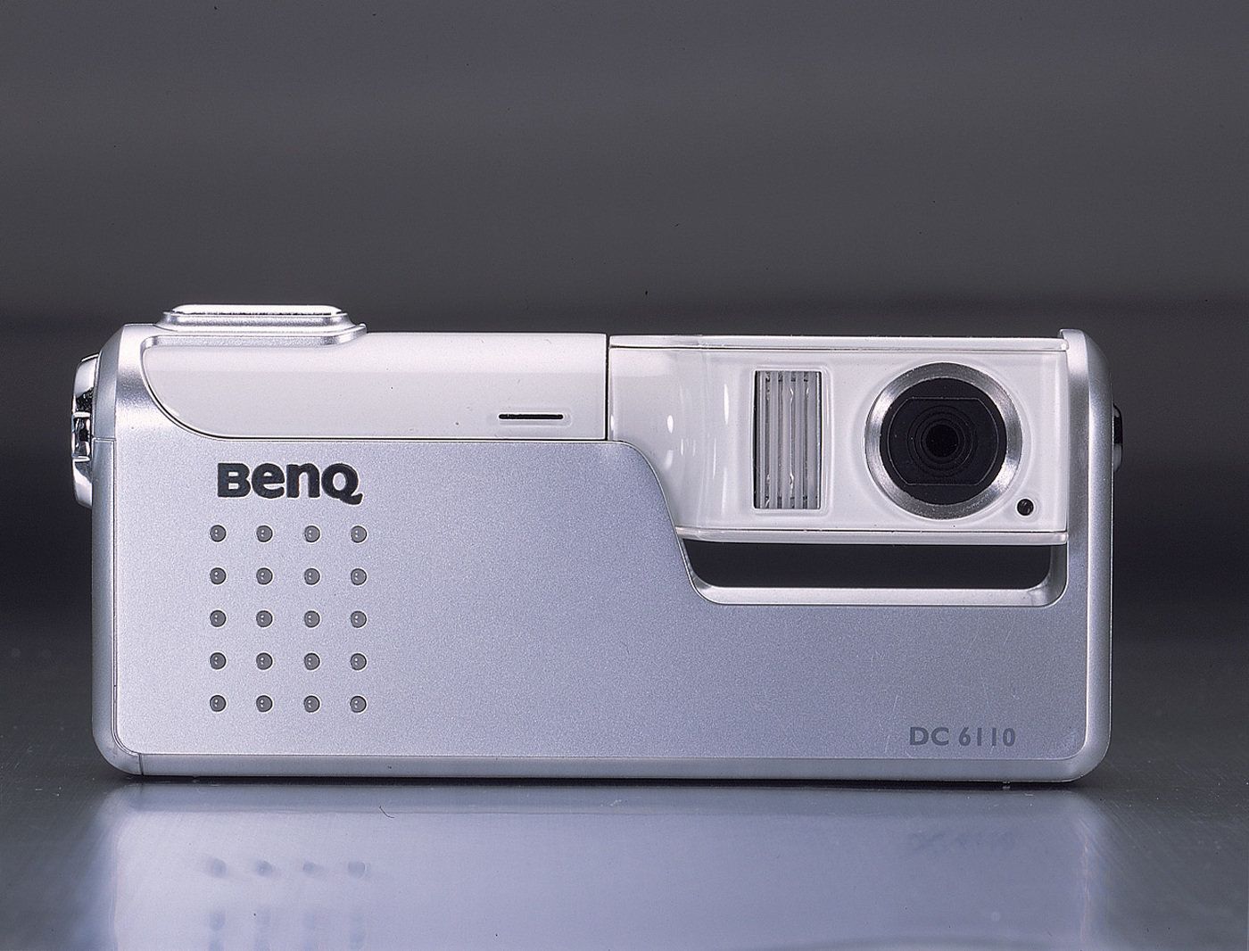 Digital Camera 6110 in 2003 by Will Wu at Coroflot.com