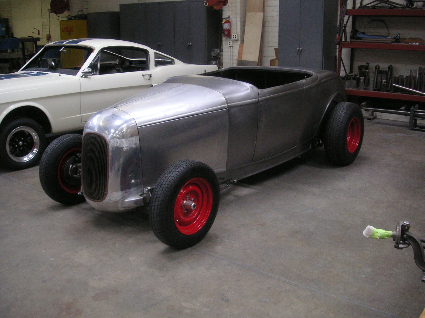 2016 Track nose Roadster by Alberto Hernandez Mendoza at Coroflot.com