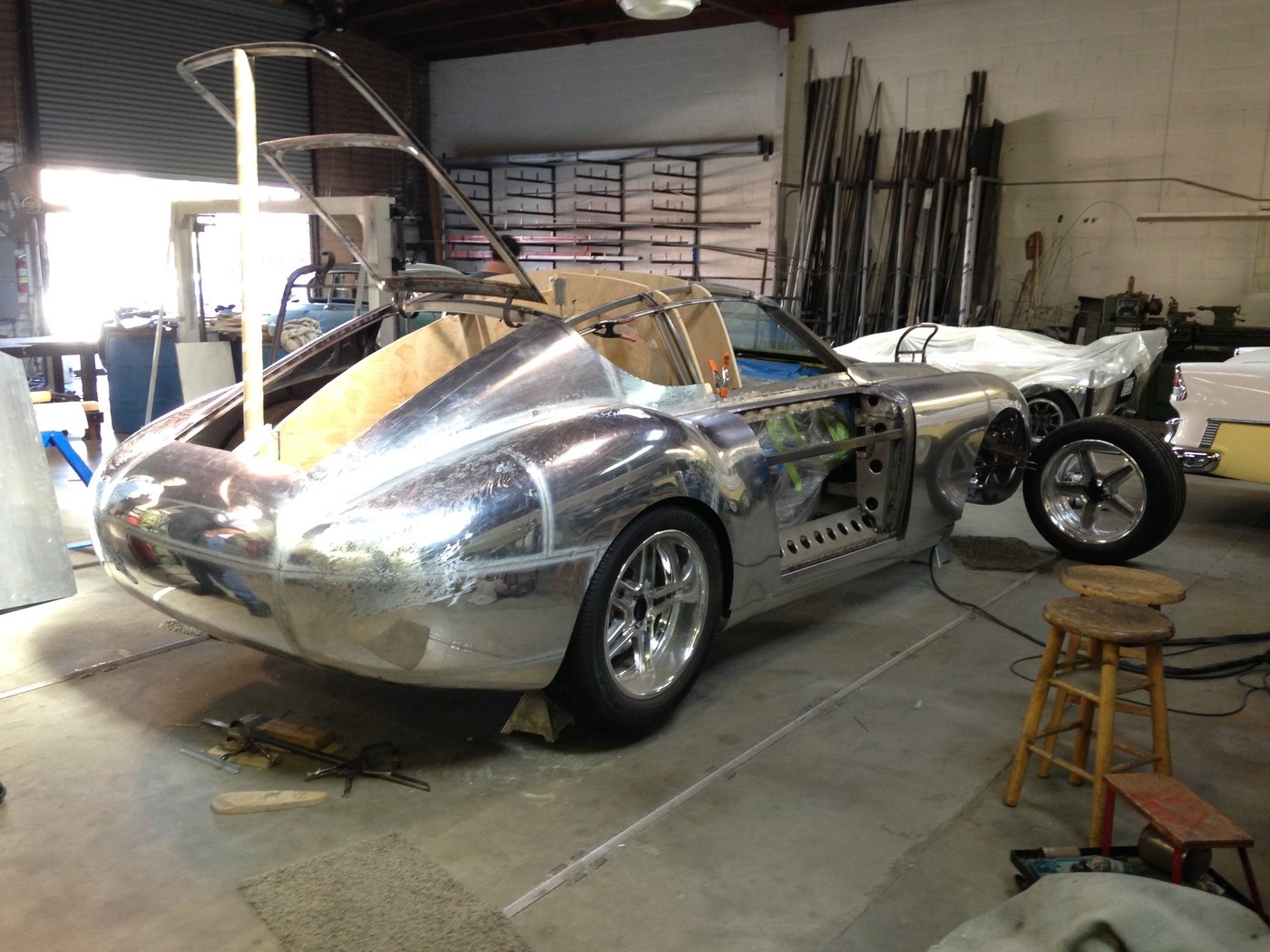 2016 / 2017 All aluminum body vintage flavor sports car by Alberto ...