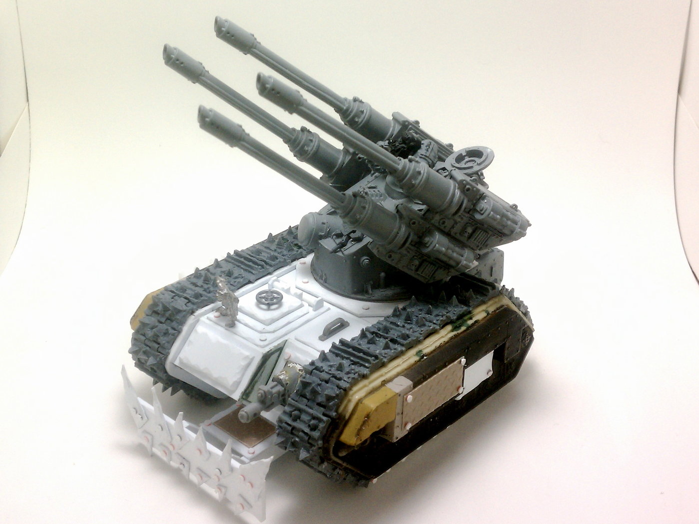 28mm 2nd Post-Apocalyptic Tank by Patrick Fleckenstein at Coroflot.com