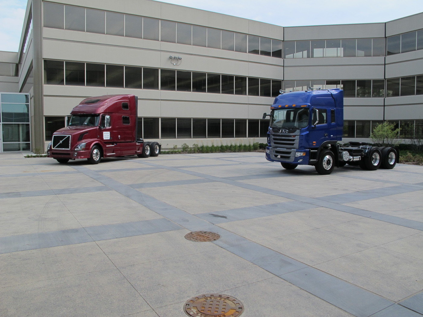 Navistar World-Center Industrial Design Facility by David Allendorph at ...