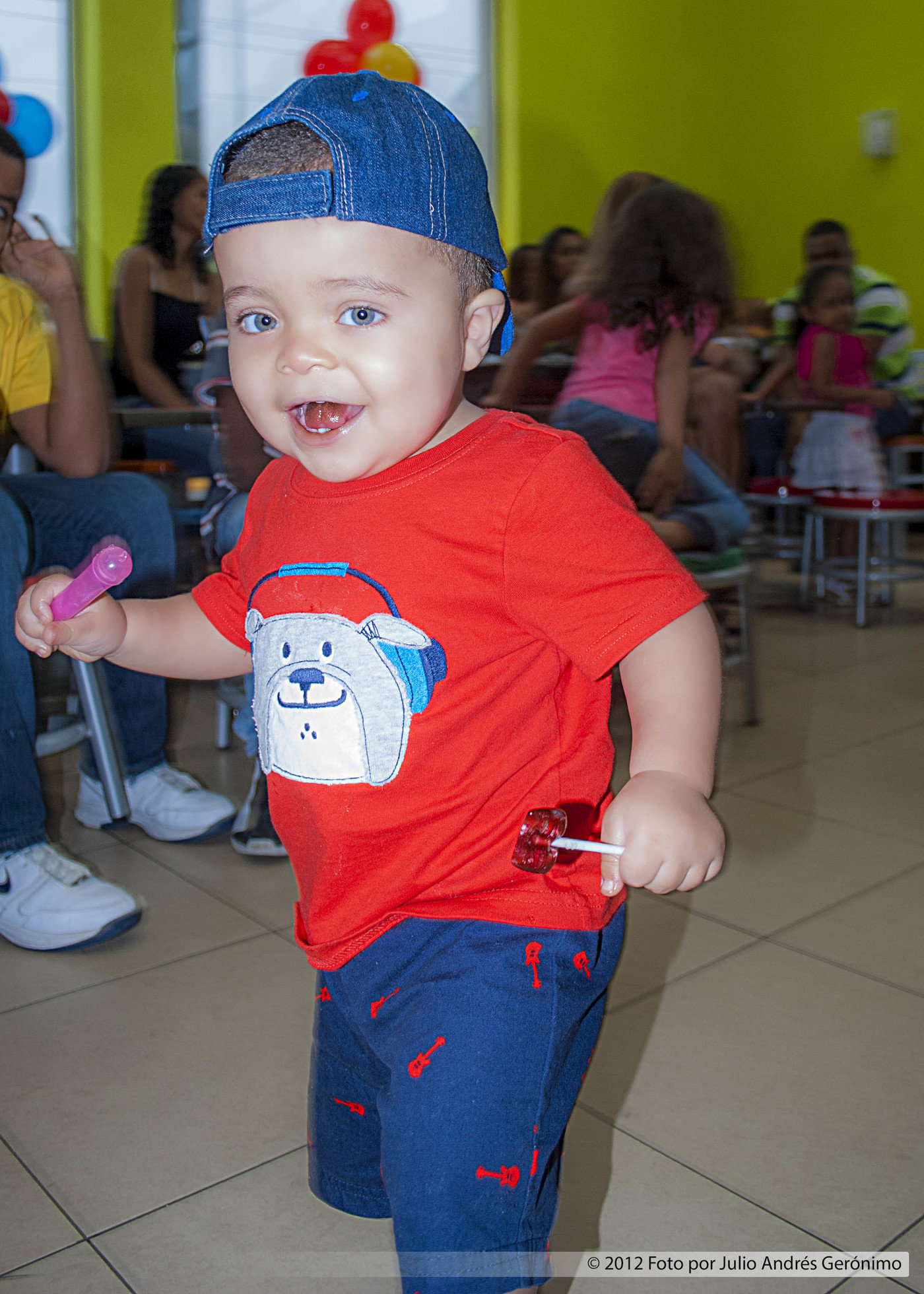 An upload by Julio Ándres Gerónimo on Coroflot: to the project fotografías