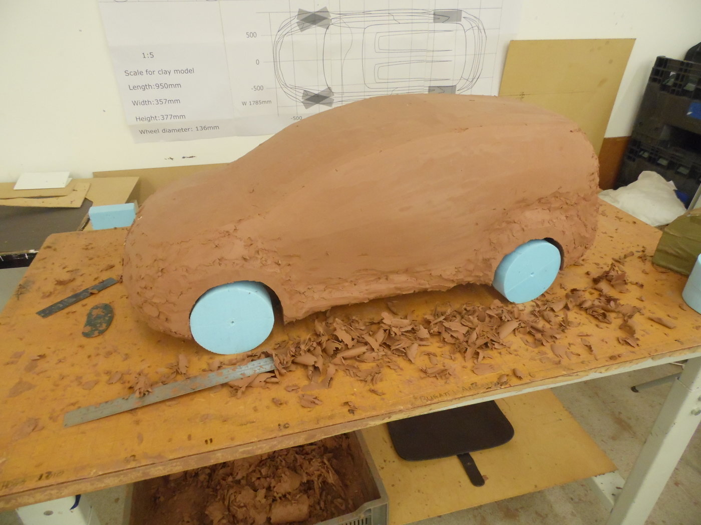 Hybrid MPV/Camper clay model by Richard Todd at Coroflot.com