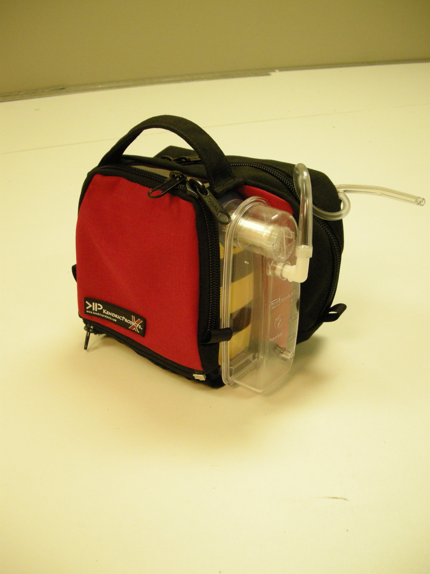 Paramedic Bags & Cases by Darren Wong at Coroflot.com