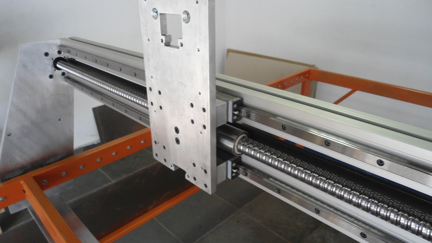 CNC Router construction by Rodrigo Paulo de Andrade at Coroflot.com