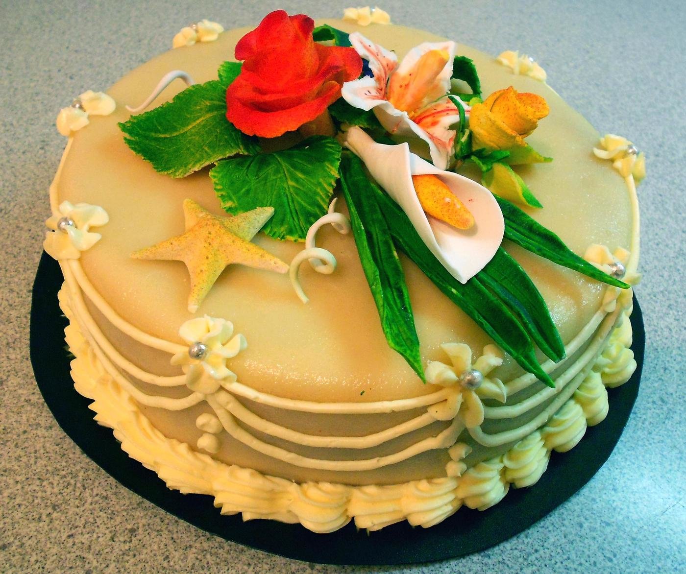 Grands gâteaux et entremets by Michèle Faubert at Coroflot.com