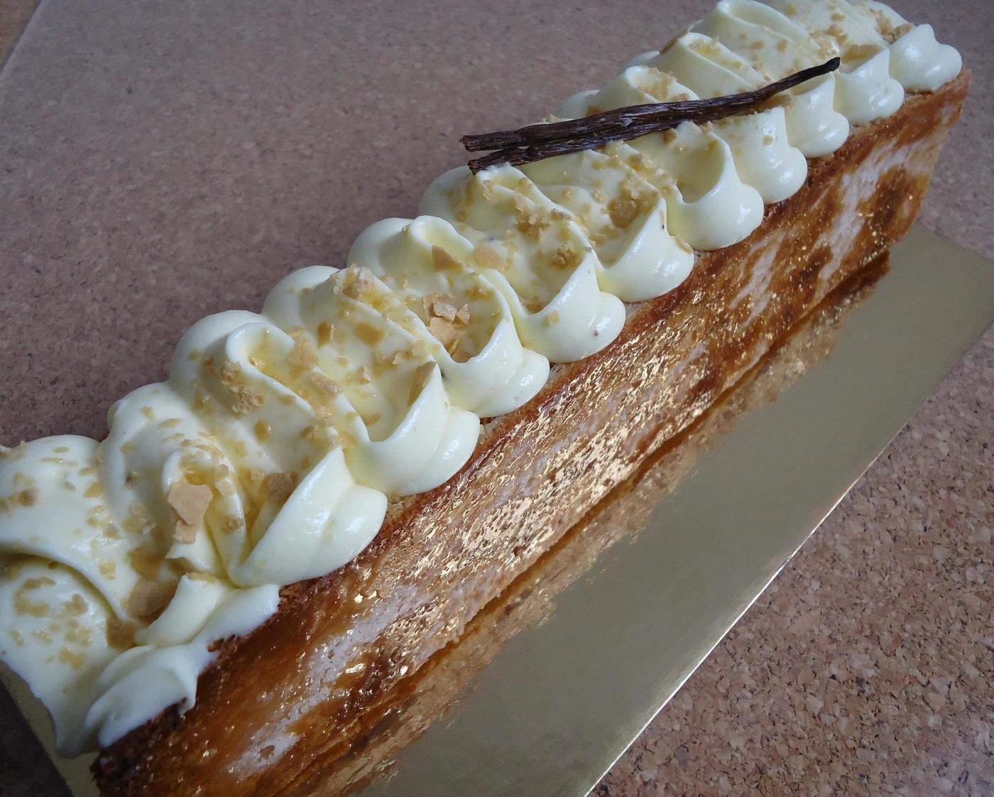 Grands gâteaux et entremets by Michèle Faubert at Coroflot.com