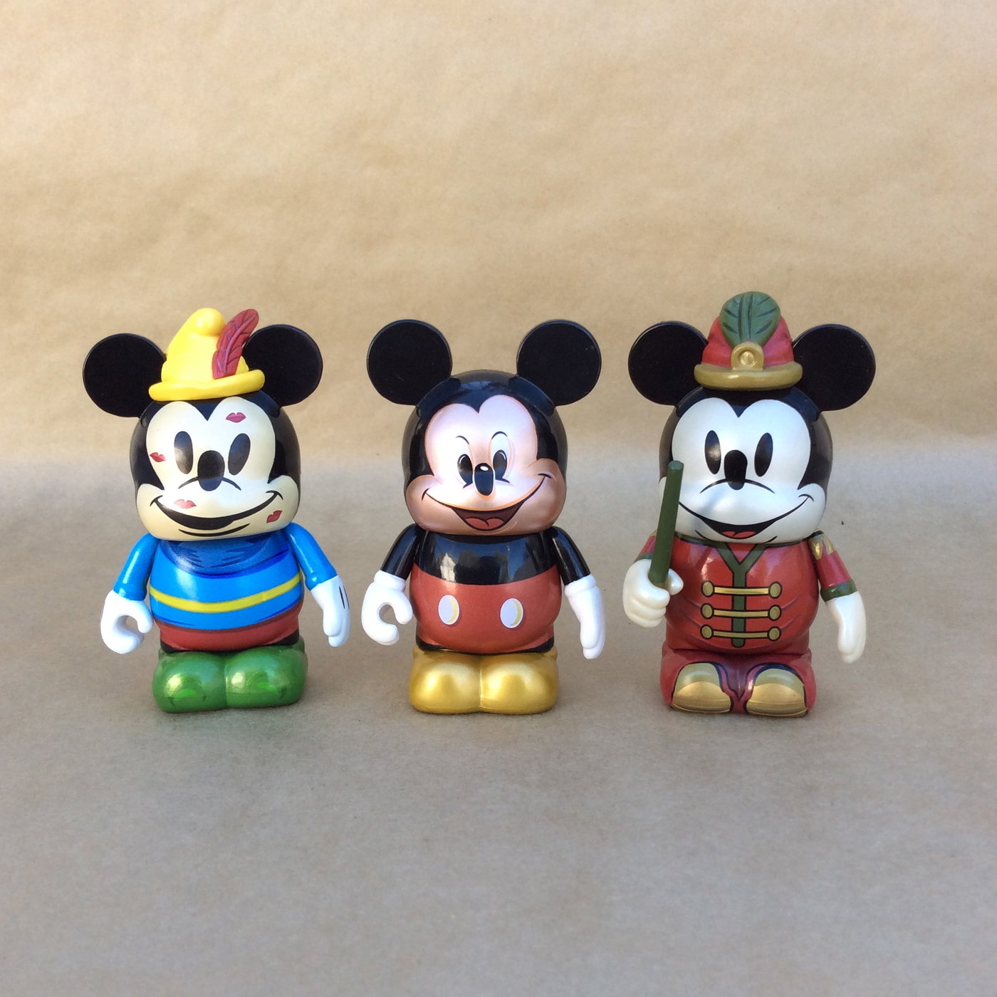 Vinylmation Designs for Disney Parks and Disney Stores by Enrique Pita ...