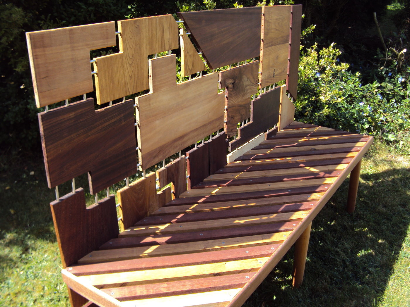 Jigsaw Bench by Daniel Poynton at Coroflot.com