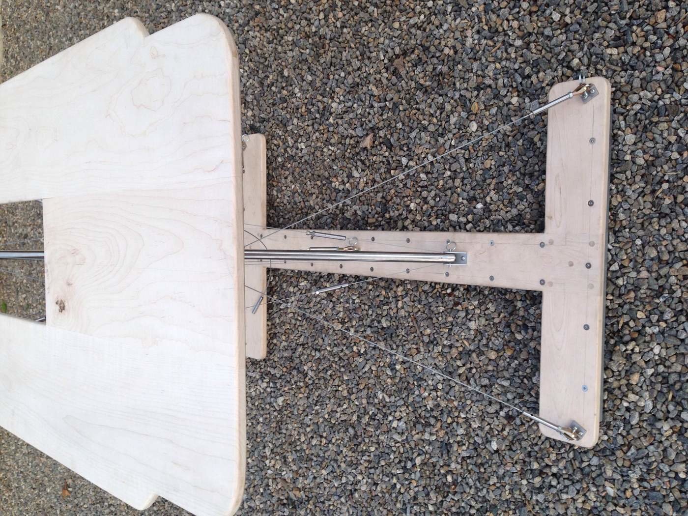 Tensegrity table by Geoffrey Perman at Coroflot.com