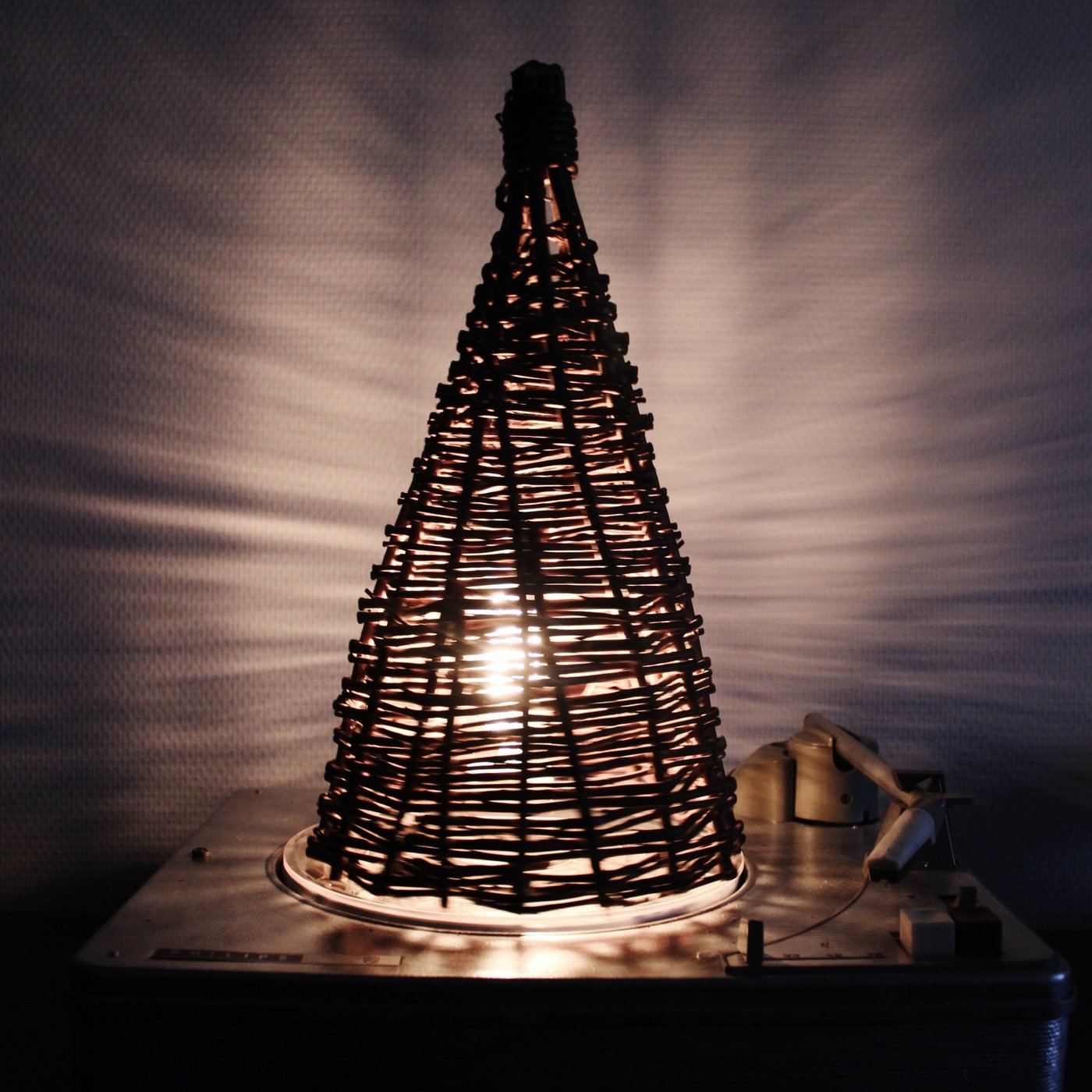 Turntable Lamp by Cyriel Notteboom at Coroflot.com