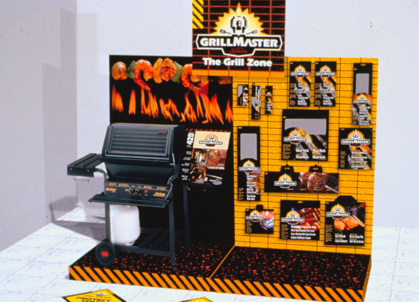 Retail Display by William Miller at Coroflot.com