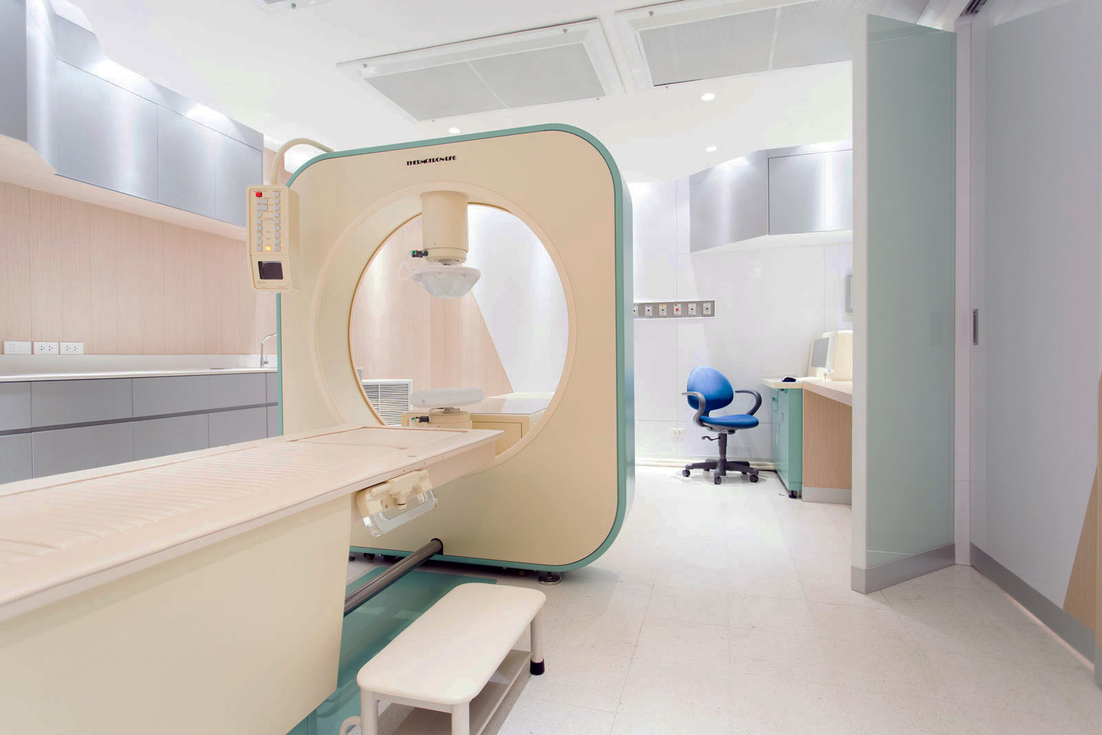 Thermotron-rf8 @ Chulabhorn Hospital by Seubwong Foonarunart at ...